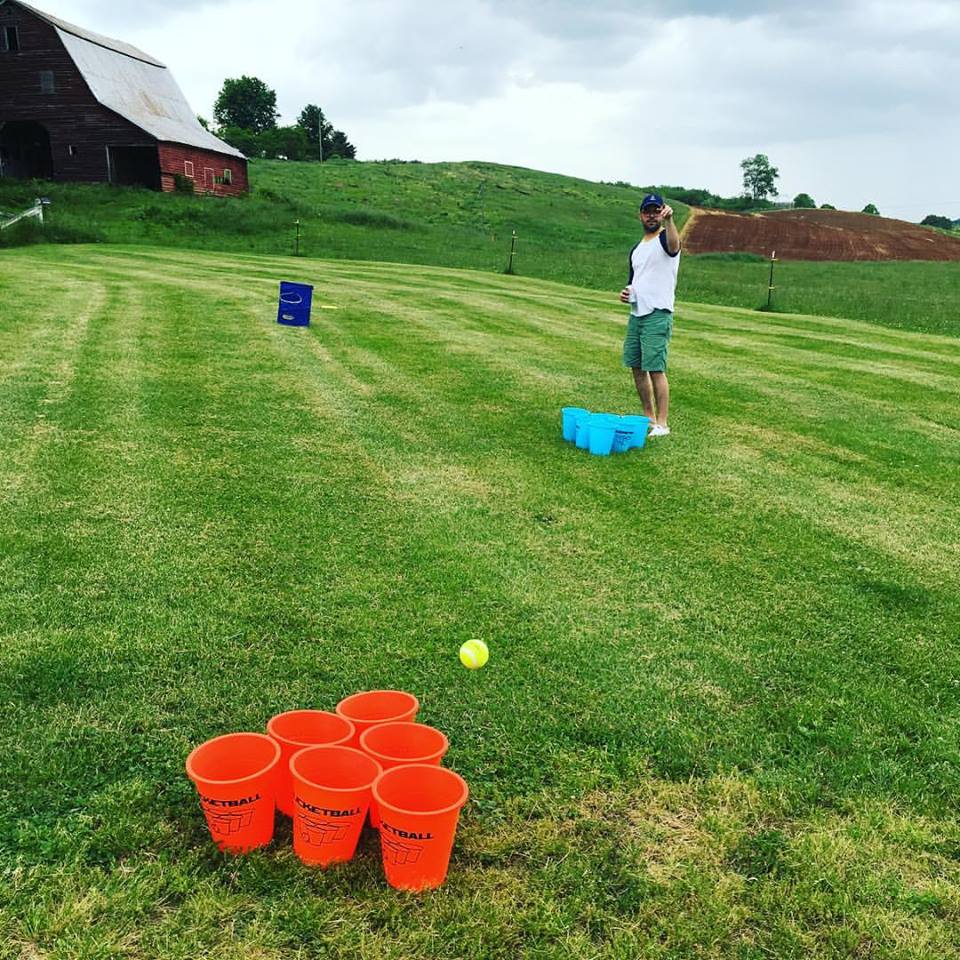 Bullseye Yard Pong – BucketBall